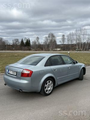 Audi A4 2002 Kuldīga, ar dzinēja tilpumu 3.00 L un nobraukumu 368 tūkst. km par 1650 €, foto 5 vietnē AUTOMOTO.COM.LV