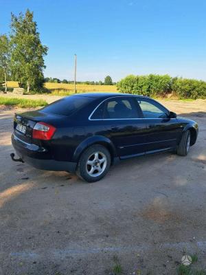 Audi A4 2002 Plungė, ar dzinēja tilpumu 1.90 L un nobraukumu 393 tūkst. km par 800 €, foto 7 vietnē AUTOMOTO.COM.LV