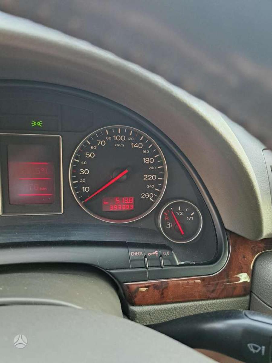 Audi A4 2002 Plungė, ar dzinēja tilpumu 1.90 L un nobraukumu 393 tūkst. km par 800 €, foto 12 vietnē AUTOMOTO.COM.LV