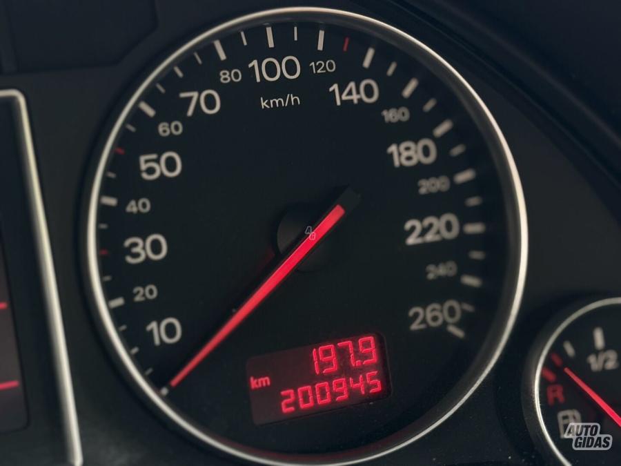 Ауди А4 2002 в Каунас, объемом двигателя 1.90 л и пробегом 201 тыс. км за 1500 €, фото 12 на AUTOMOTO.COM.LV