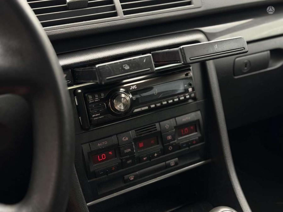 Audi A4 2002 Kauņa, ar dzinēja tilpumu 1.90 L un nobraukumu 201 tūkst. km par 1500 €, foto 12 vietnē AUTOMOTO.COM.LV