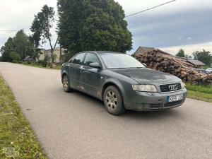 Audi A4 2002 Telšiai, ar dzinēja tilpumu 1.90 L un nobraukumu 300 tūkst. km par 550 €, foto  vietnē AUTOMOTO.COM.LV
