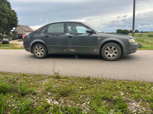 Audi A4 2002 Telšiai, ar dzinēja tilpumu 1.90 L un nobraukumu 300 tūkst. km par 550 €, foto 3 vietnē AUTOMOTO.COM.LV
