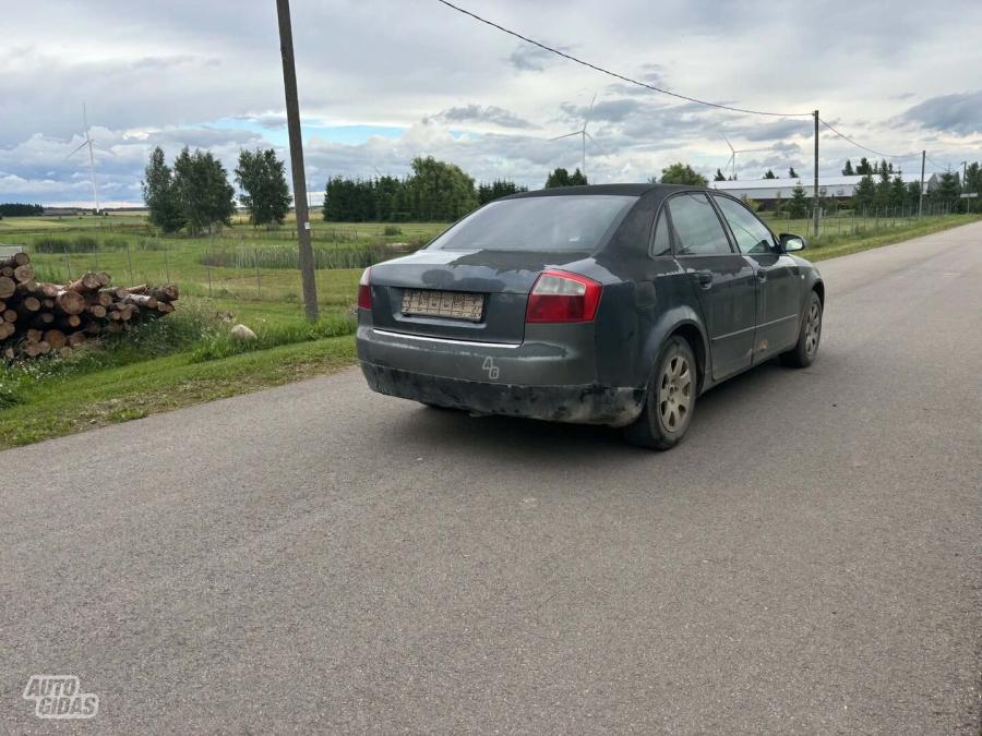 Audi A4 2002 Telšiai, ar dzinēja tilpumu 1.90 L un nobraukumu 300 tūkst. km par 550 €, foto 5 vietnē AUTOMOTO.COM.LV