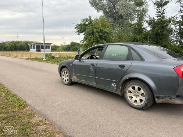 Audi A4 2002 Telšiai, ar dzinēja tilpumu 1.90 L un nobraukumu 300 tūkst. km par 550 €, foto 7 vietnē AUTOMOTO.COM.LV