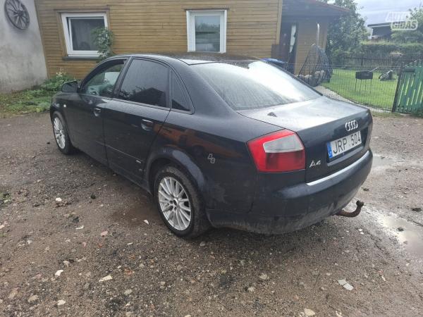 Audi A4 2002 Telšiai, ar dzinēja tilpumu 1.90 L un nobraukumu 300 tūkst. km par 770 €, foto 1 vietnē AUTOMOTO.COM.LV