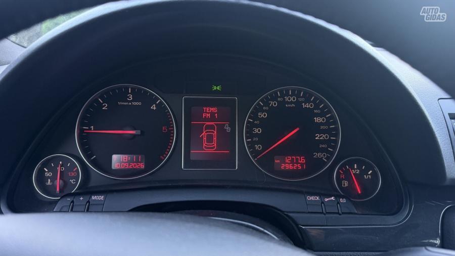Audi A4 2002 in Vilnius, with an engine capacity of 1.90 L and mileage of 296 thousand km for 650 €, photo 9 on AUTOMOTO.COM.LV