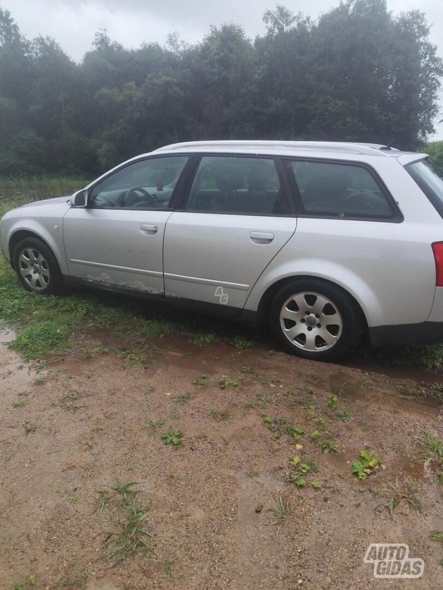Audi A4 2002 Telšiai, ar dzinēja tilpumu 1.80 L un nobraukumu 380 tūkst. km par 750 €, foto 5 vietnē AUTOMOTO.COM.LV
