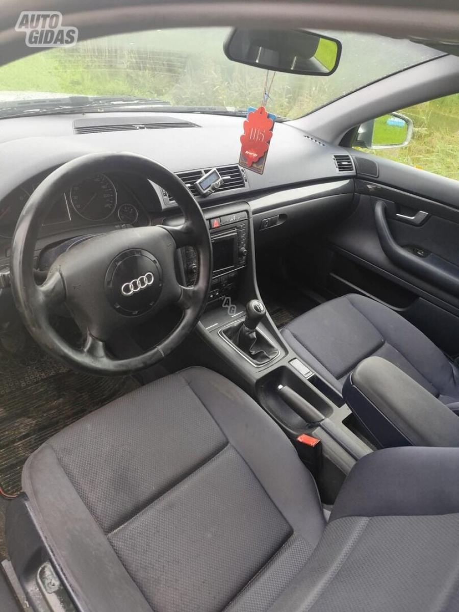 Audi A4 2002 Telšiai, ar dzinēja tilpumu 1.80 L un nobraukumu 380 tūkst. km par 750 €, foto 7 vietnē AUTOMOTO.COM.LV