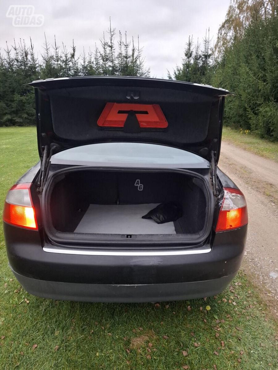 Audi A4 2002 Elektrėnai, ar dzinēja tilpumu 1.90 L un nobraukumu 322 tūkst. km par 1000 €, foto 10 vietnē AUTOMOTO.COM.LV