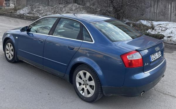 Audi A4 2003 Šauļi, ar dzinēja tilpumu 2.40 L un nobraukumu 40 tūkst. km par 800 €, foto 4 vietnē AUTOMOTO.COM.LV