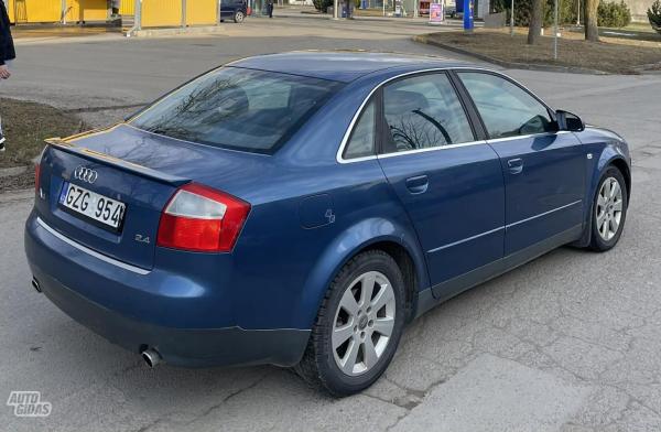 Audi A4 2003 Šauļi, ar dzinēja tilpumu 2.40 L un nobraukumu 40 tūkst. km par 800 €, foto 5 vietnē AUTOMOTO.COM.LV