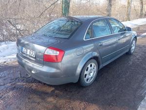 Audi A4 2003 in Vilnius, with an engine capacity of 1.90 L and mileage of 33 thousand km for 1500 €, photo 6 on AUTOMOTO.COM.LV