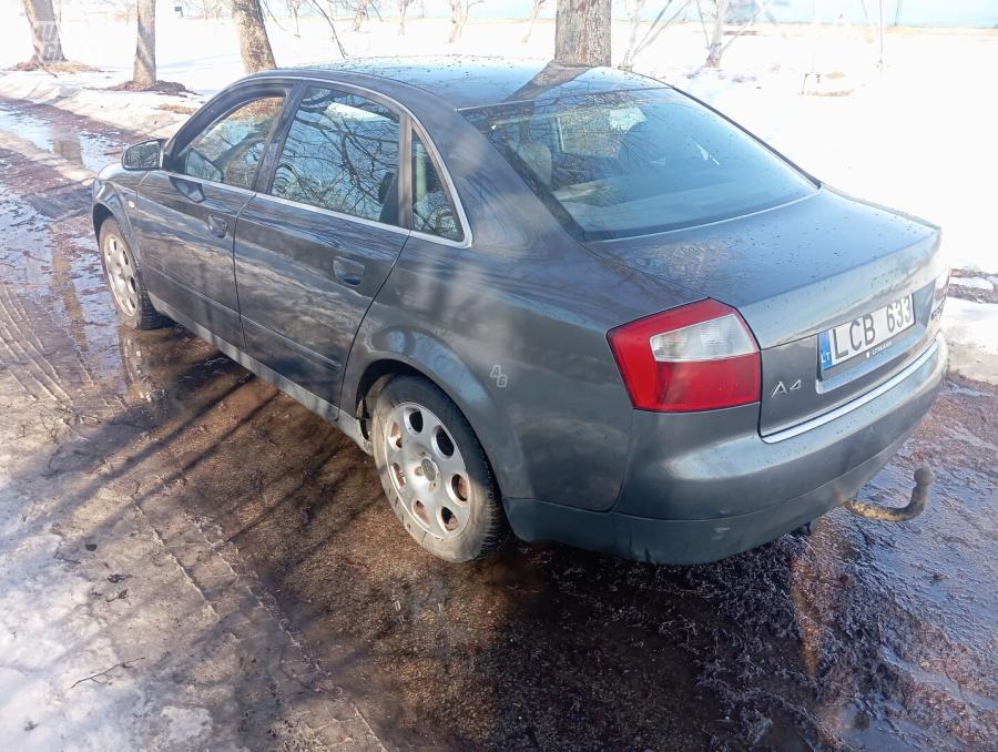 Audi A4 2003 in Vilnius, with an engine capacity of 1.90 L and mileage of 33 thousand km for 1500 €, photo 7 on AUTOMOTO.COM.LV