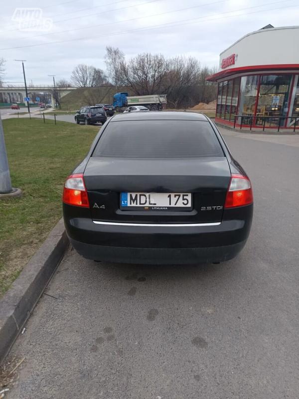 Audi A4 2003 in Vilnius, with an engine capacity of 2.50 L and mileage of 314 thousand km for 1650 €, photo 4 on AUTOMOTO.COM.LV