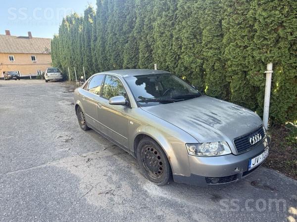 Audi A4 2003 Cēsis, ar dzinēja tilpumu 1.80 L un nobraukumu 377 tūkst. km par 750 €, foto 5 vietnē AUTOMOTO.COM.LV