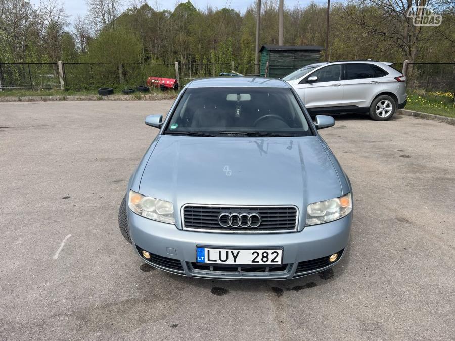 Audi A4 2004 in Siauliai, with an engine capacity of 2.00 L and mileage of 363 thousand km for 599 €, photo 3 on AUTOMOTO.COM.LV