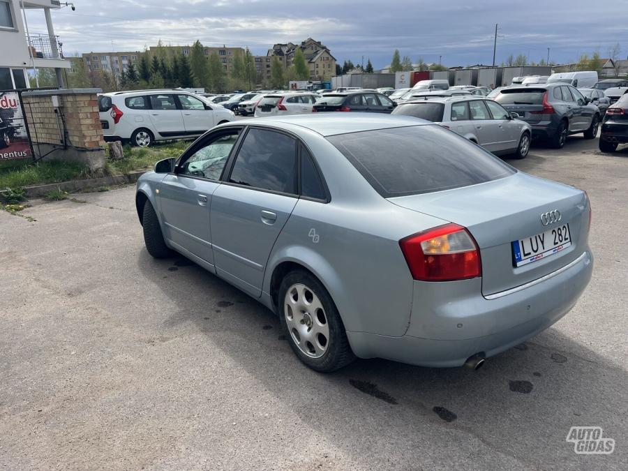 Audi A4 2004 in Siauliai, with an engine capacity of 2.00 L and mileage of 363 thousand km for 599 €, photo 8 on AUTOMOTO.COM.LV