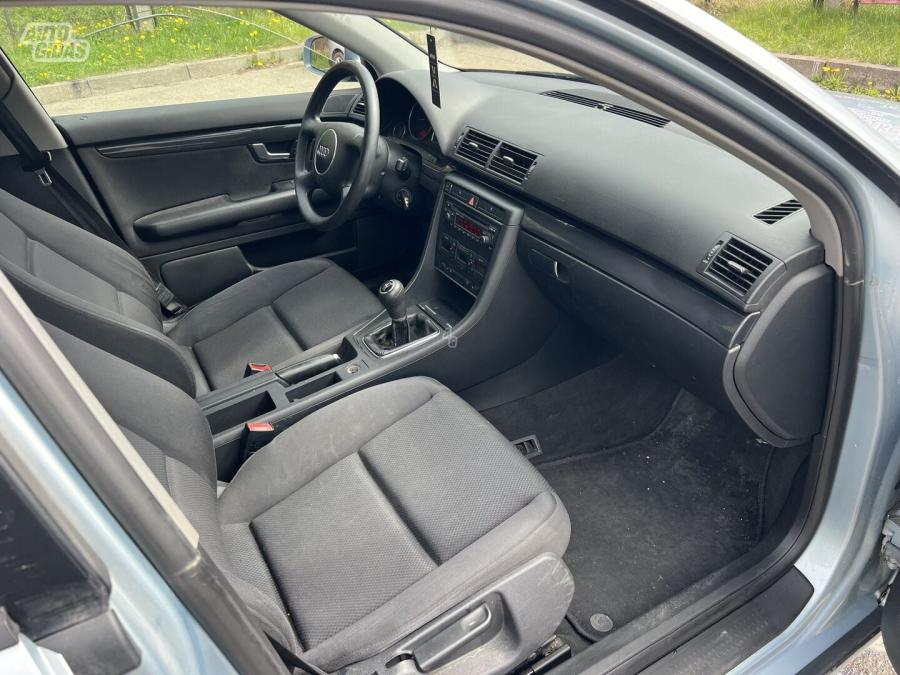 Audi A4 2004 in Siauliai, with an engine capacity of 2.00 L and mileage of 363 thousand km for 599 €, photo 13 on AUTOMOTO.COM.LV