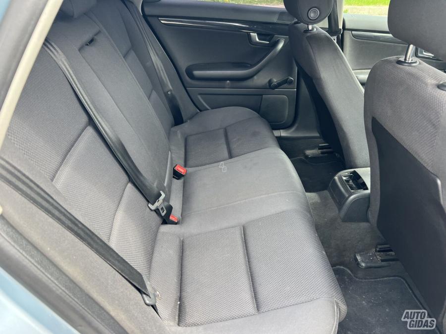 Audi A4 2004 in Siauliai, with an engine capacity of 2.00 L and mileage of 363 thousand km for 599 €, photo 16 on AUTOMOTO.COM.LV