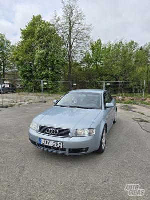 Audi A4 2004 Šauļi, ar dzinēja tilpumu 2.00 L un nobraukumu 260 tūkst. km par 1160 €, foto  vietnē AUTOMOTO.COM.LV