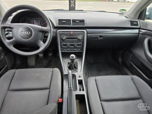 Audi A4 2004 in Siauliai, with an engine capacity of 2.00 L and mileage of 260 thousand km for 1160 €, photo 7 on AUTOMOTO.COM.LV