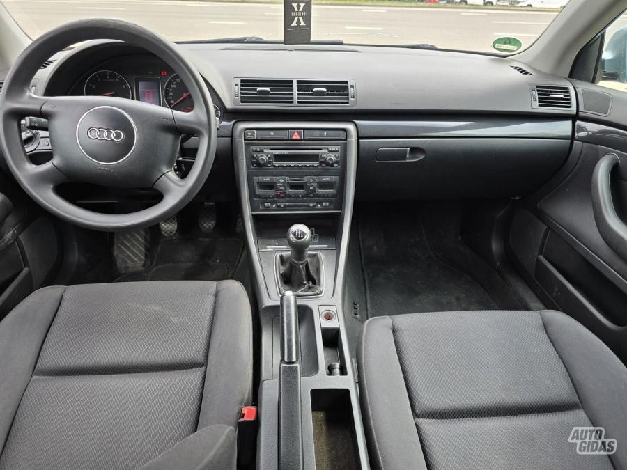 Audi A4 2004 in Siauliai, with an engine capacity of 2.00 L and mileage of 260 thousand km for 1160 €, photo 7 on AUTOMOTO.COM.LV