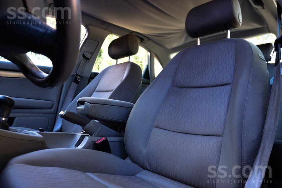 Audi A4 2004 Rīga, ar dzinēja tilpumu 2.00 L un nobraukumu 322 tūkst. km par 3990 €, foto 8 vietnē AUTOMOTO.COM.LV