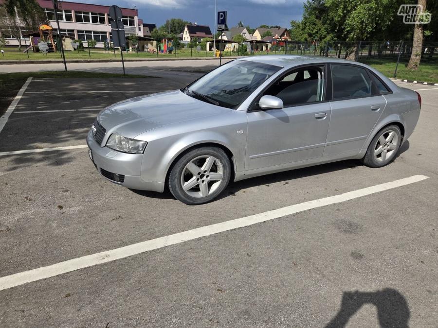 Audi A4 2004 Klaipėda, ar dzinēja tilpumu 2.50 L un nobraukumu 310 tūkst. km par 950 €, foto 3 vietnē AUTOMOTO.COM.LV