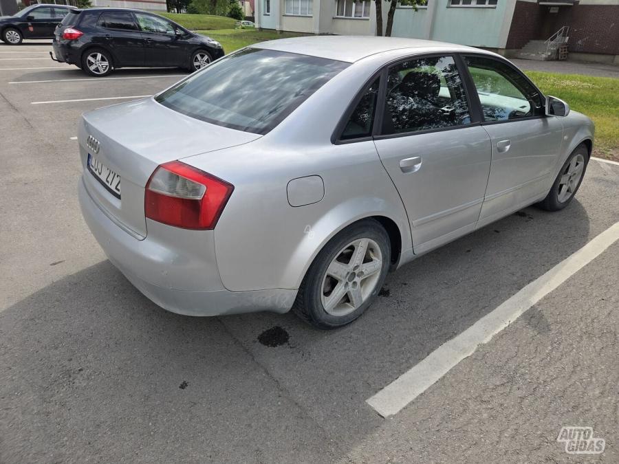 Audi A4 2004 Klaipėda, ar dzinēja tilpumu 2.50 L un nobraukumu 310 tūkst. km par 950 €, foto 6 vietnē AUTOMOTO.COM.LV