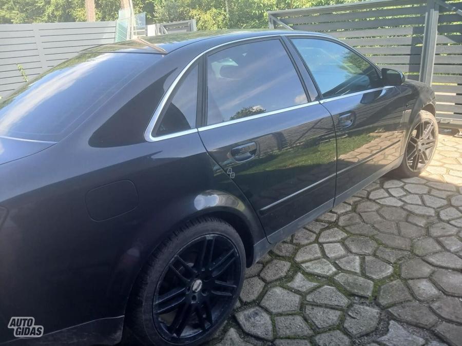 Audi A4 2004 in Klaipeda, with an engine capacity of 1.90 L and mileage of 386 thousand km for 1300 €, photo 4 on AUTOMOTO.COM.LV