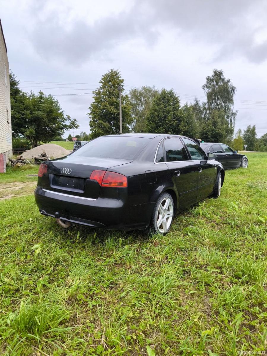 Audi A4 2004 Viļņa, ar dzinēja tilpumu 1.97 L un nobraukumu 332 tūkst. km par 1400 €, foto 5 vietnē AUTOMOTO.COM.LV