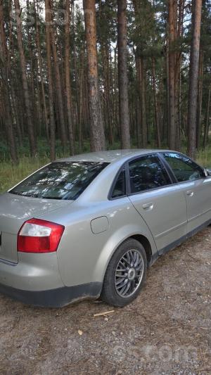 Audi A4 2004 Daugavpils, ar dzinēja tilpumu 1.90 L un nobraukumu 432 tūkst. km par 1700 €, foto 6 vietnē AUTOMOTO.COM.LV