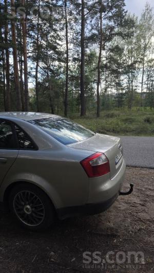 Audi A4 2004 Daugavpils, ar dzinēja tilpumu 1.90 L un nobraukumu 432 tūkst. km par 1700 €, foto 8 vietnē AUTOMOTO.COM.LV