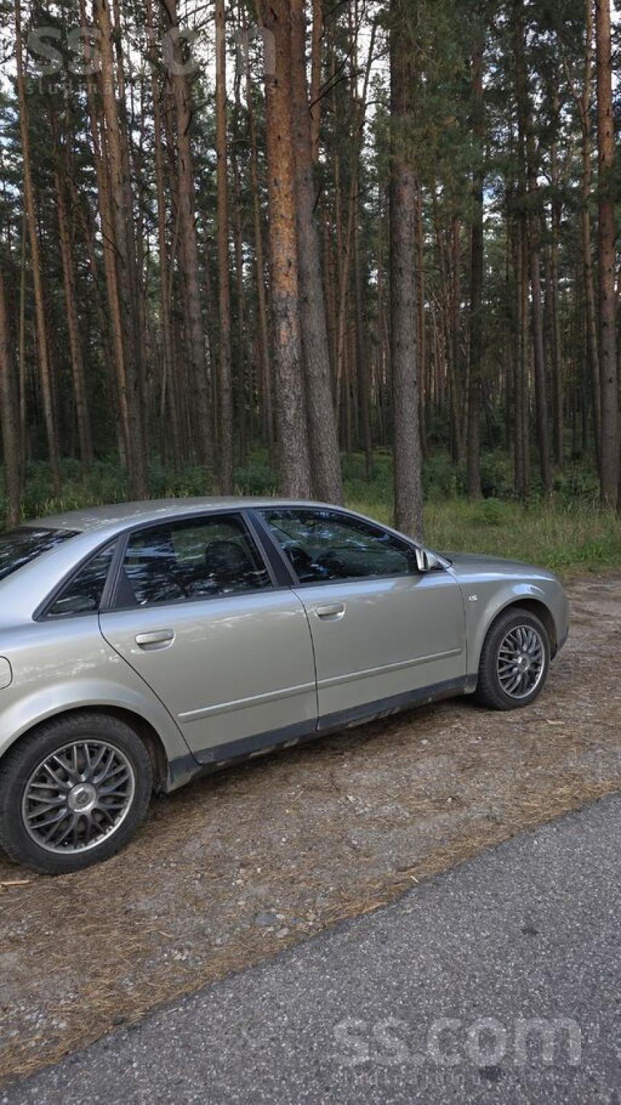 Audi A4 2004 Daugavpils, ar dzinēja tilpumu 1.90 L un nobraukumu 432 tūkst. km par 1700 €, foto 10 vietnē AUTOMOTO.COM.LV