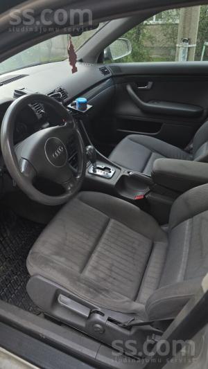 Audi A4 2004 Daugavpils, ar dzinēja tilpumu 1.90 L un nobraukumu 432 tūkst. km par 1700 €, foto 12 vietnē AUTOMOTO.COM.LV