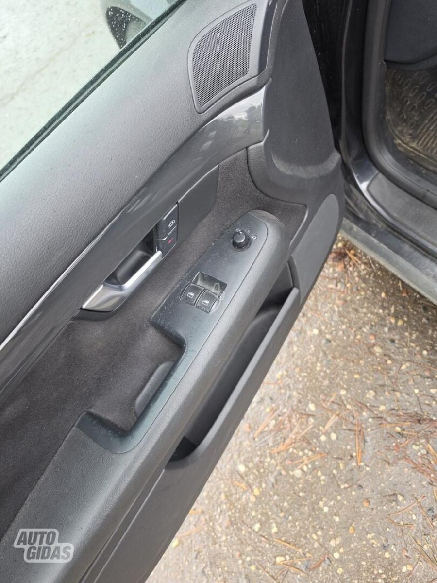 Audi A4 2004 in Alytus, with an engine capacity of 2.00 L and mileage of 252 thousand km for 1100 €, photo 10 on AUTOMOTO.COM.LV