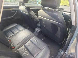 Audi A4 2005 in Riga, with an engine capacity of 2.00 L and mileage of 300 thousand km for 2600 €, photo 7 on AUTOMOTO.COM.LV