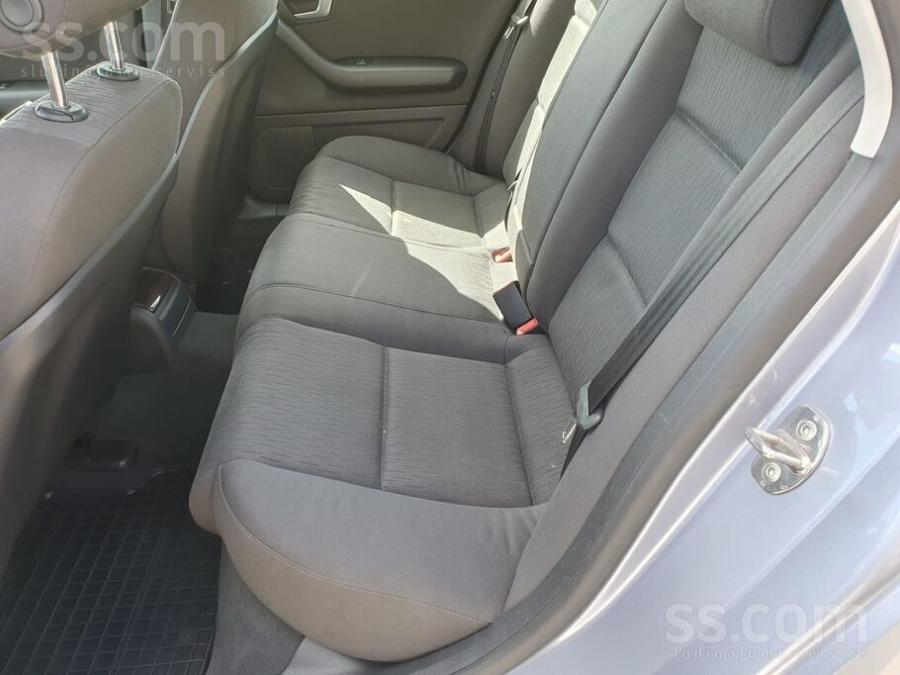 Audi A4 2005 in Kuldiga, with an engine capacity of 2.50 L and mileage of 234 thousand km for 1500 €, photo 10 on AUTOMOTO.COM.LV