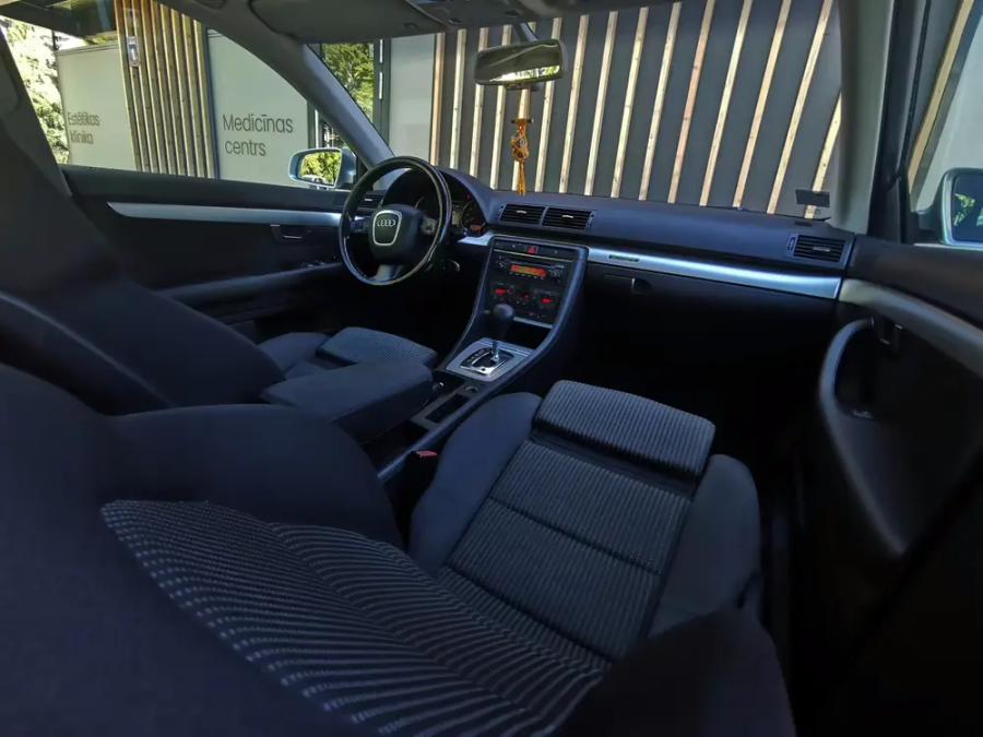 Audi A4 2005 in Riga, with an engine capacity of 3.00 L and mileage of 351 thousand km for 2490 €, photo 7 on AUTOMOTO.COM.LV