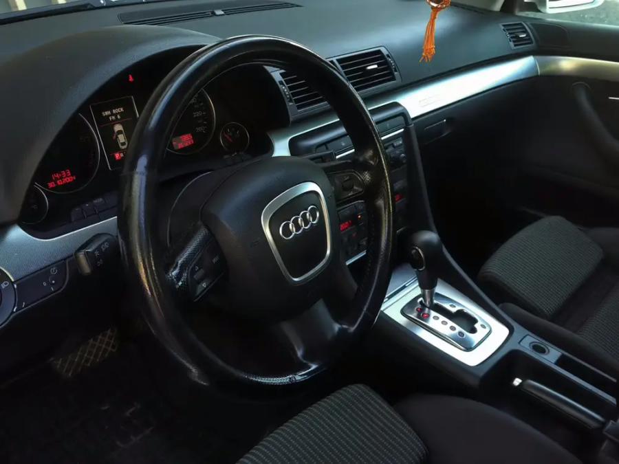 Audi A4 2005 in Riga, with an engine capacity of 3.00 L and mileage of 351 thousand km for 2490 €, photo 10 on AUTOMOTO.COM.LV