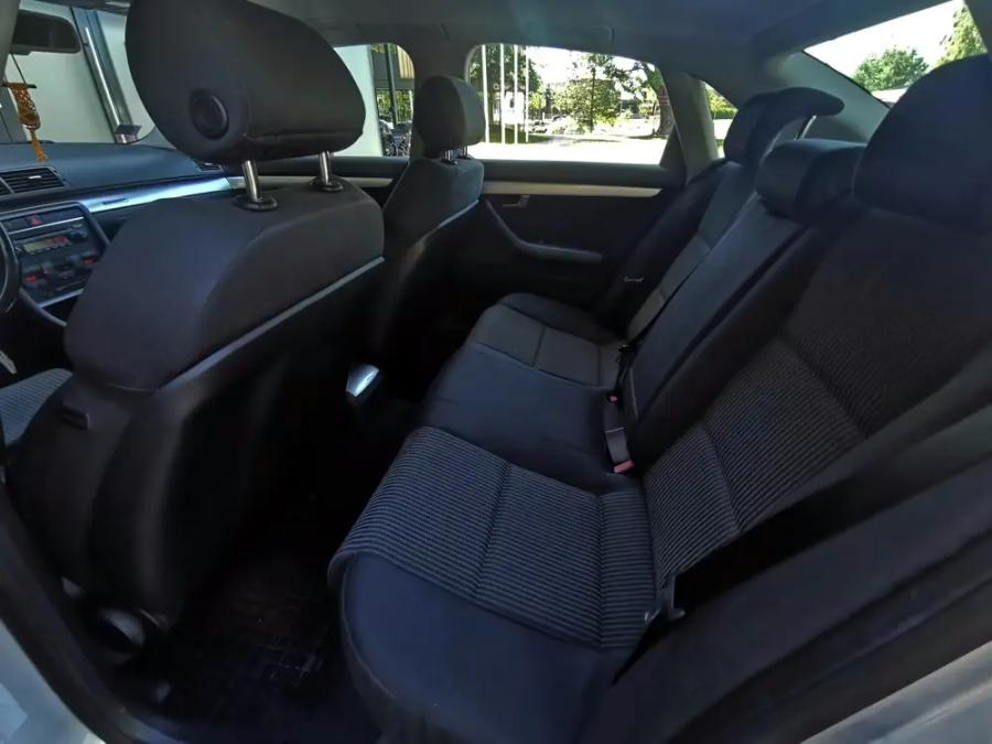 Audi A4 2005 in Riga, with an engine capacity of 3.00 L and mileage of 351 thousand km for 2490 €, photo 11 on AUTOMOTO.COM.LV