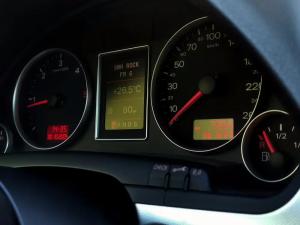 Audi A4 2005 in Riga, with an engine capacity of 3.00 L and mileage of 351 thousand km for 2490 €, photo 14 on AUTOMOTO.COM.LV