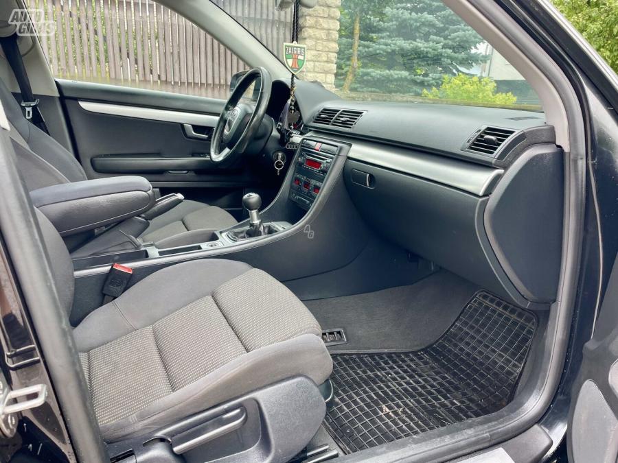 Audi A4 2005 in Kaunas, with an engine capacity of 2.00 L and mileage of 326 thousand km for 2350 €, photo 28 on AUTOMOTO.COM.LV