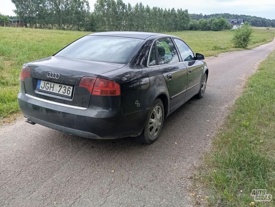 Audi A4 2005 Viļņa, ar dzinēja tilpumu 2.00 L un nobraukumu 0 tūkst. km par 1400 €, foto 6 vietnē AUTOMOTO.COM.LV