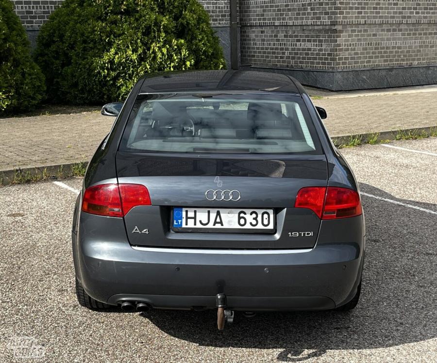 Audi A4 2005 in Alytus, with an engine capacity of 1.90 L and mileage of 392 thousand km for 2400 €, photo 9 on AUTOMOTO.COM.LV