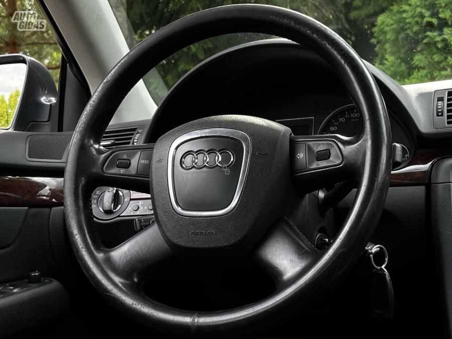 Audi A4 2005 in Alytus, with an engine capacity of 1.90 L and mileage of 392 thousand km for 2400 €, photo 13 on AUTOMOTO.COM.LV