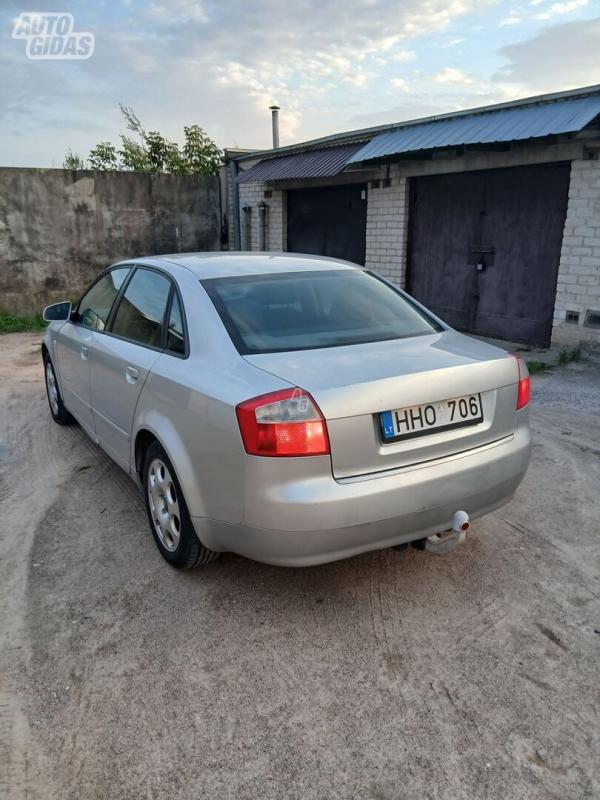 Ауди А4 2005 в Ионава, объемом двигателя 1.90 л и пробегом 300 тыс. км за 750 €, фото 5 на AUTOMOTO.COM.LV