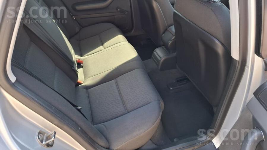 Audi A4 2006 in Jelgava, with an engine capacity of 1.60 L and mileage of 158 thousand km for 4500 €, photo 6 on AUTOMOTO.COM.LV