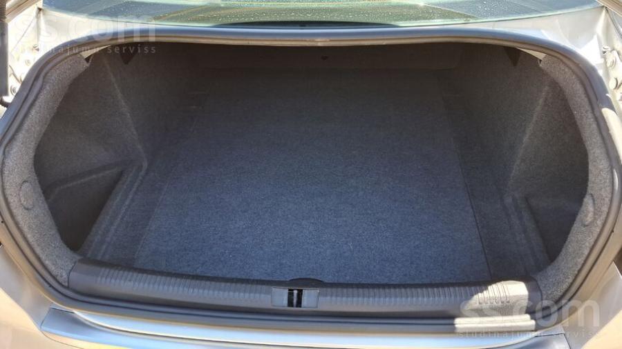 Audi A4 2006 in Jelgava, with an engine capacity of 1.60 L and mileage of 158 thousand km for 4300 €, photo 13 on AUTOMOTO.COM.LV